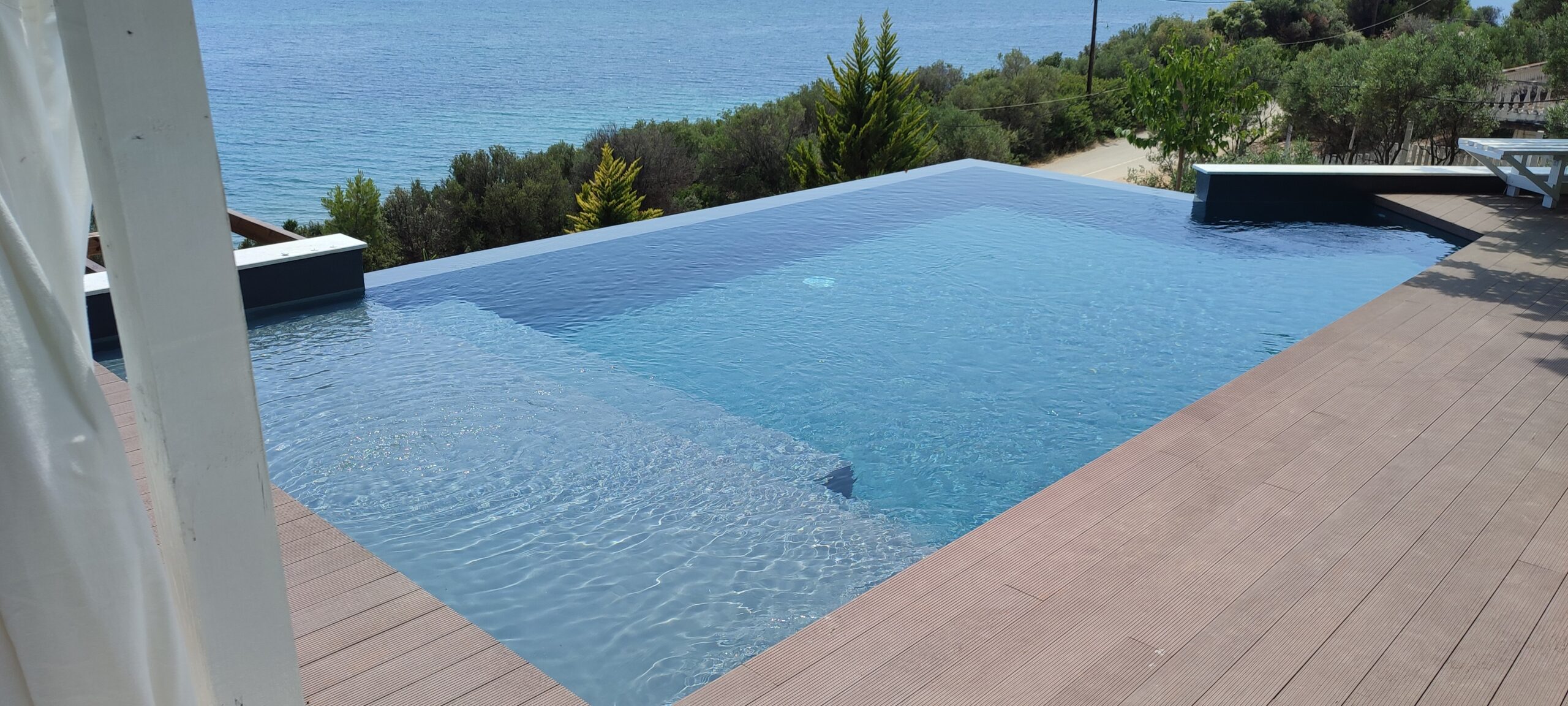 πισινα με καταρρακτη - πισινες ποσειδων