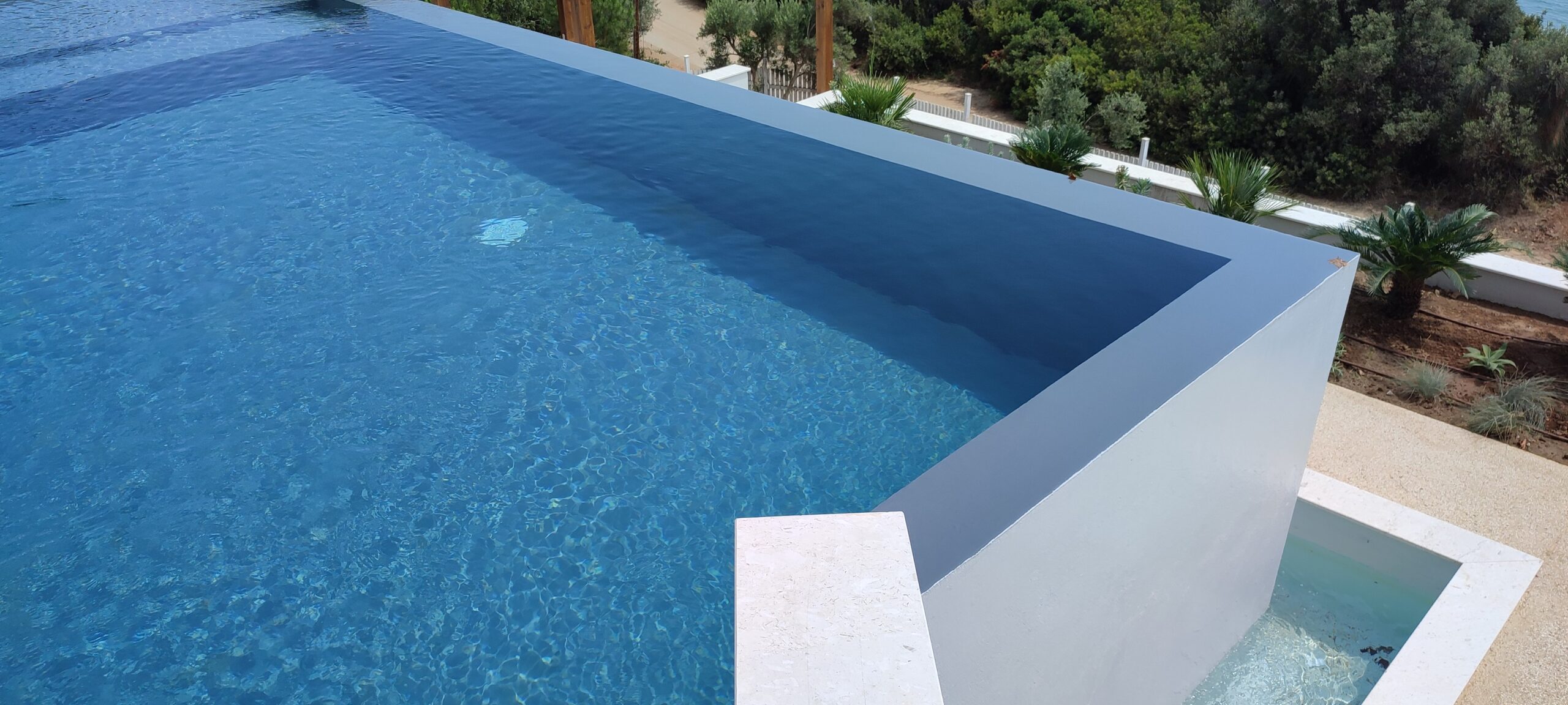 πισινα με καταρρακτη - πισινες ποσειδων